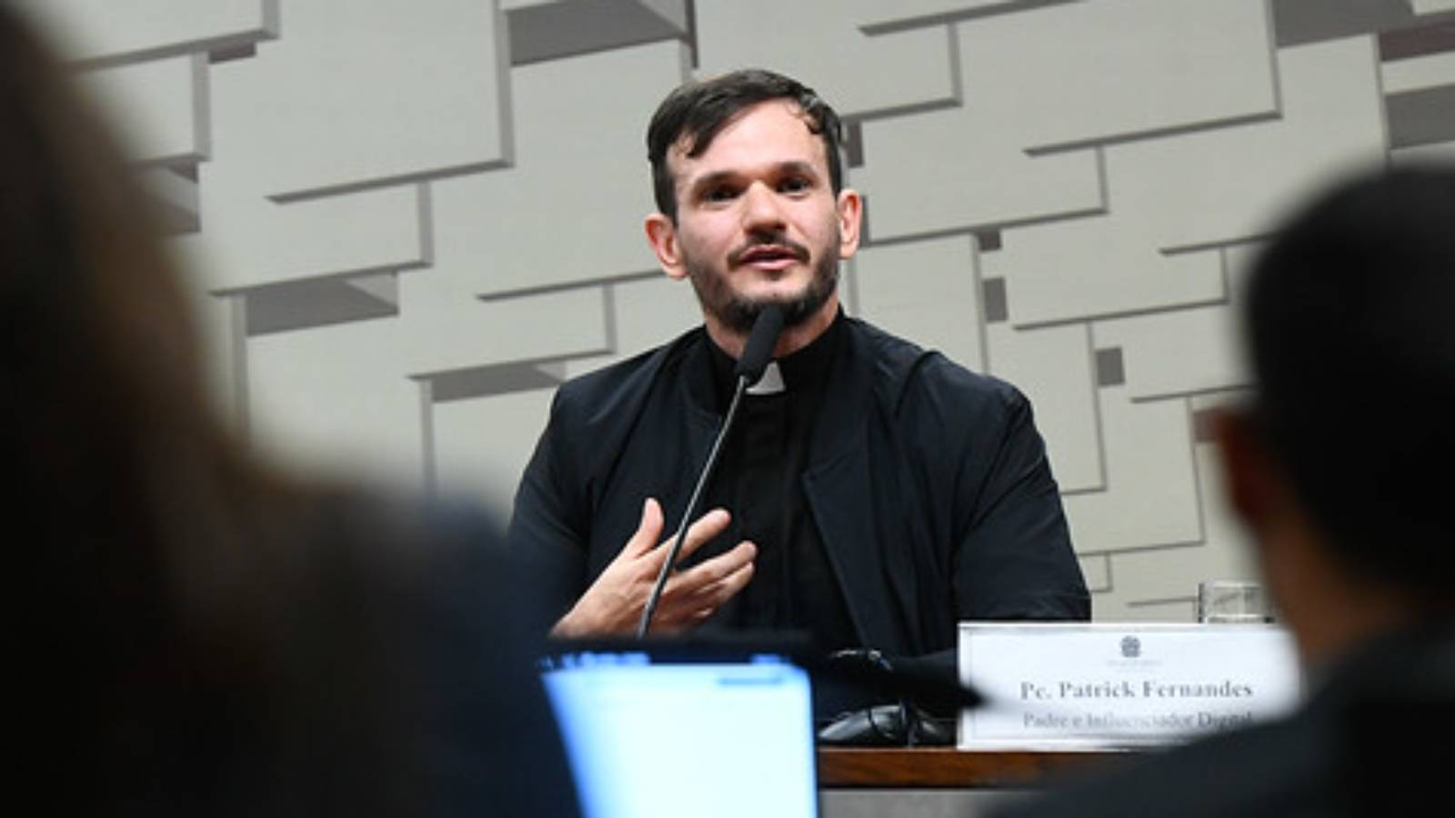 Padre Patrick revela proposta de R$ 560 mil para promover bets | TVT News